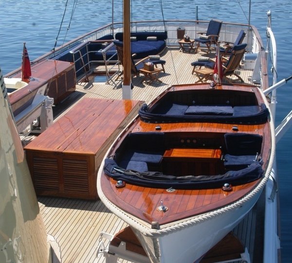 Yacht ISTROS, NV de Vries | CHARTERWORLD Luxury Superyacht Charters